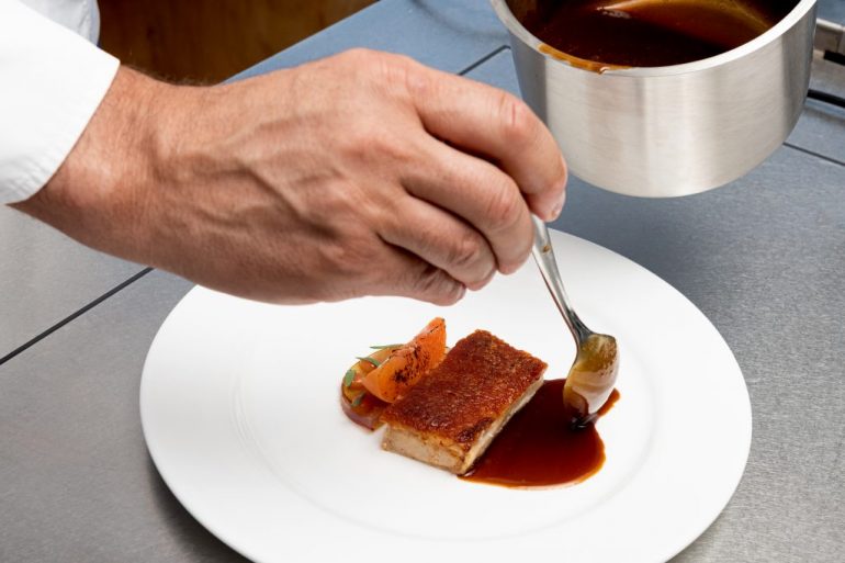 Andrea Berton: al Forte Village lo chef stellato che ha conquistato Milano