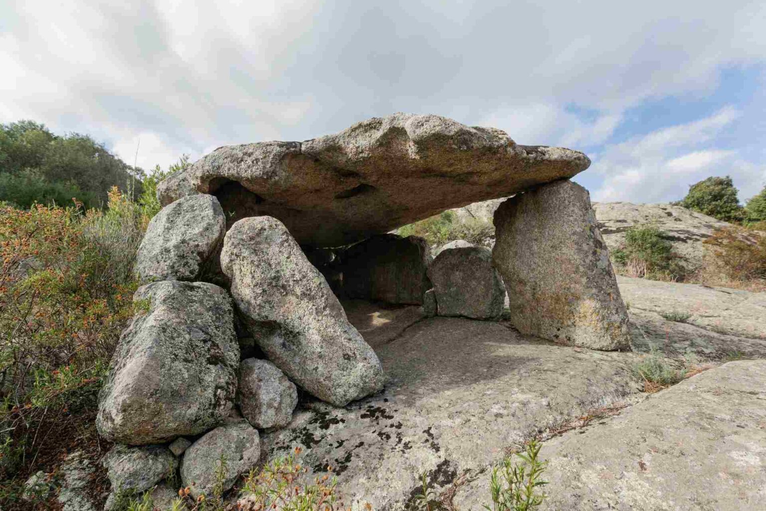 Dolmen e menhir: 10 luoghi da scoprire in Sardegna
